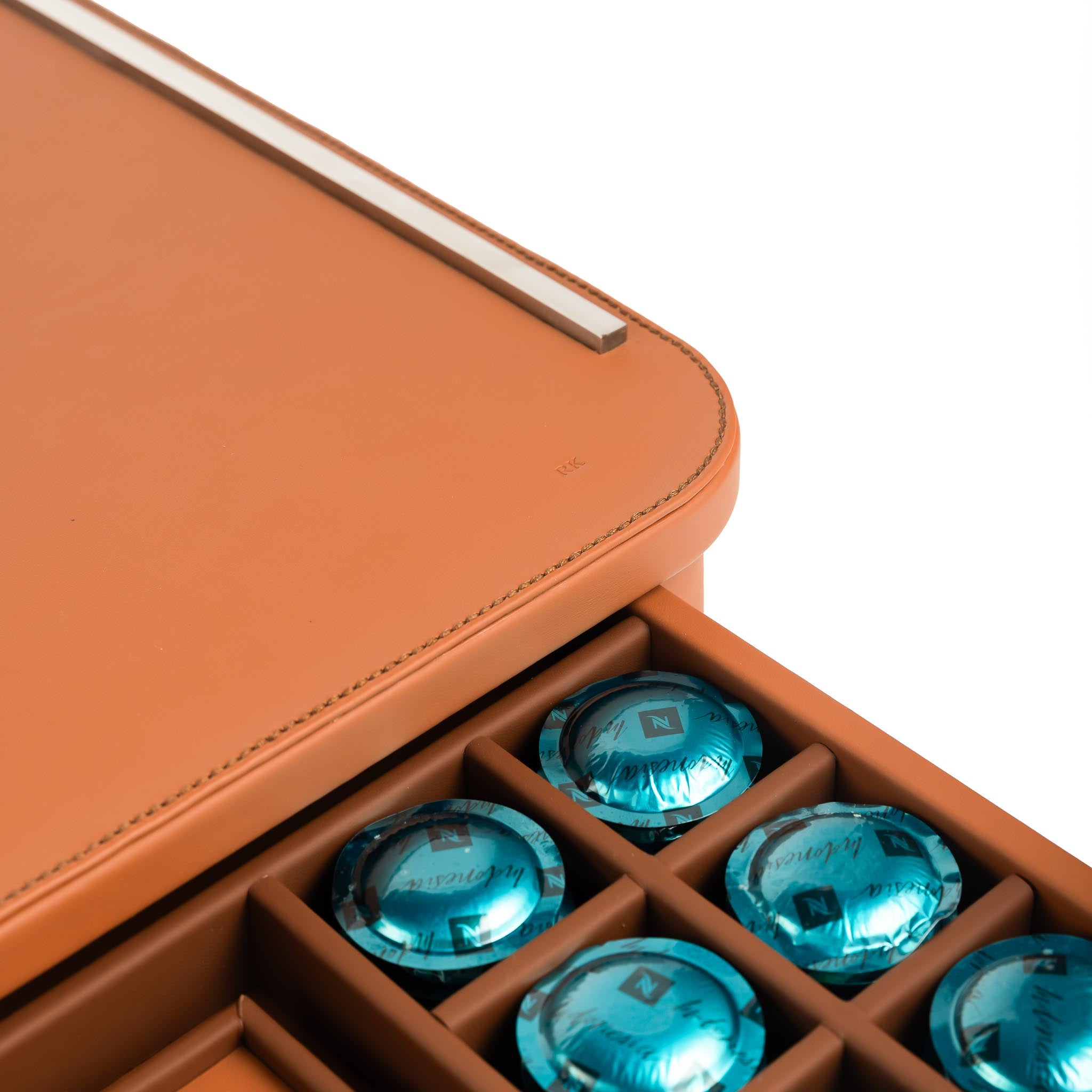VINCHENTO CASE & ZENIUS MACHINE – Elemento Edition